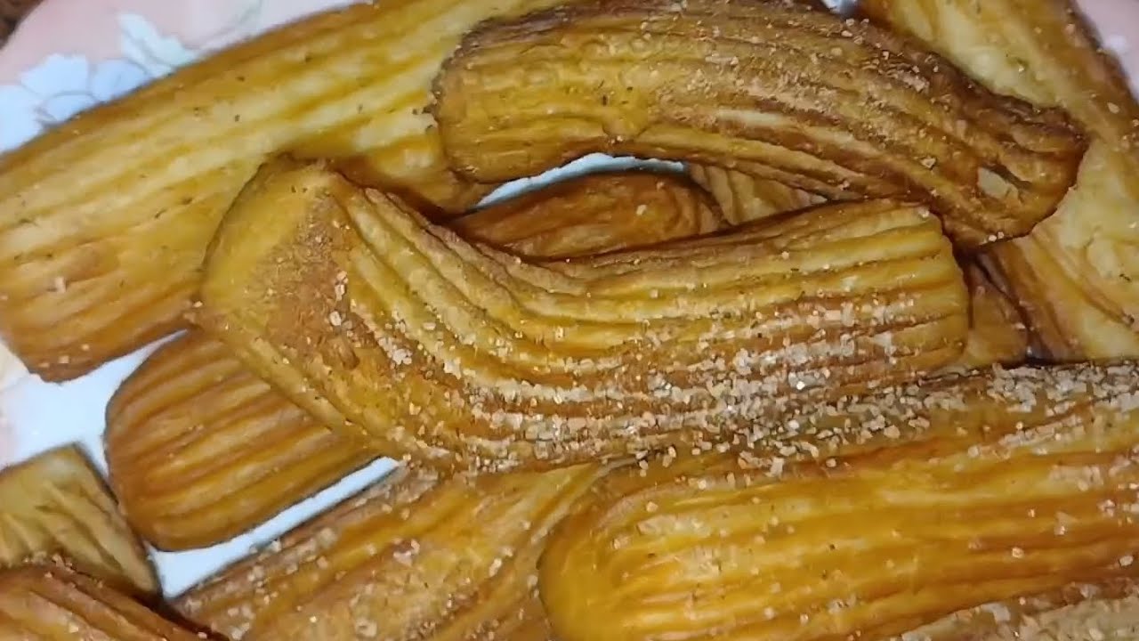 Churros recipe yummyyy😋😋 تشوروز خفيفة و سهلة اللى كلنا بنجبها من بره ...