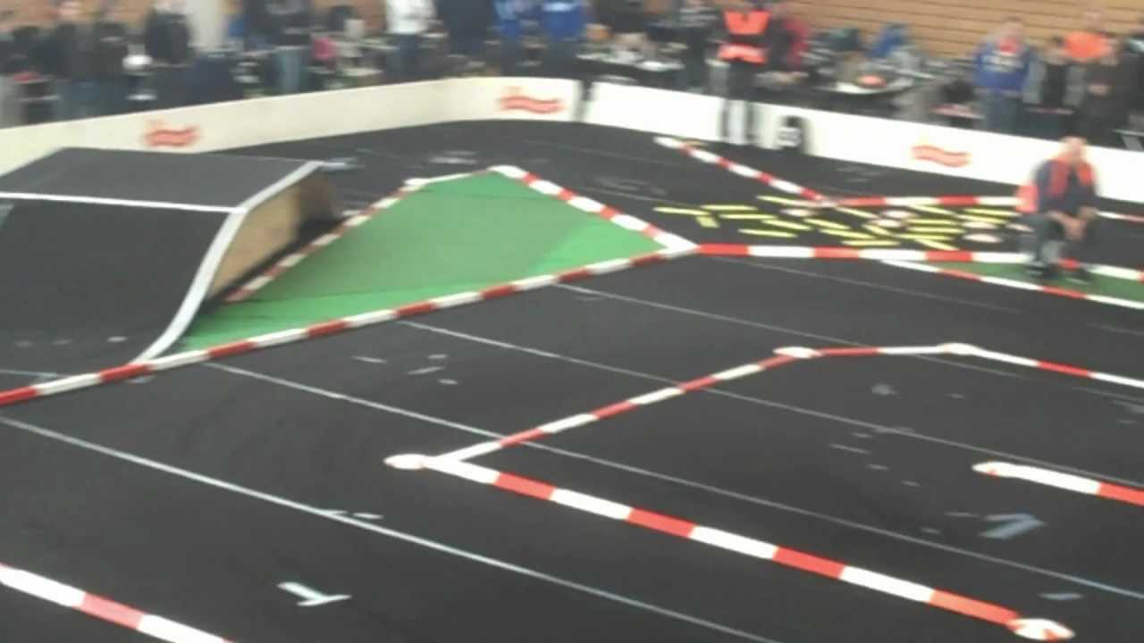 1. A-Final 2WD RC Car Indoor Offroad Race Stäfa 2012 - YouTube