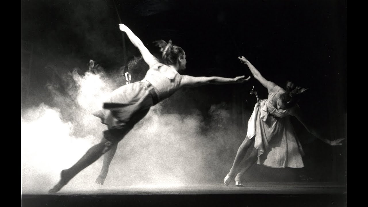 Tanja & Frida presents: Danse Voltige - YouTube