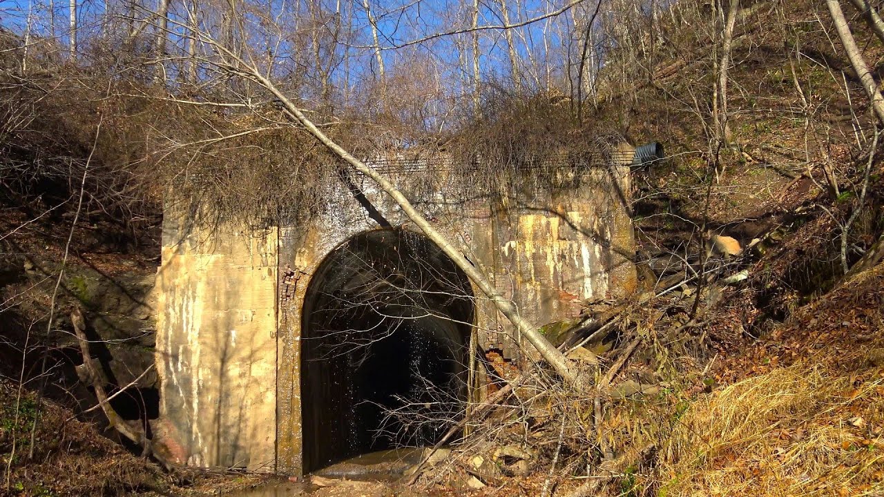 Abandoned Train Tunnels (& Old Cars) in Braxton County, West Virginia ...