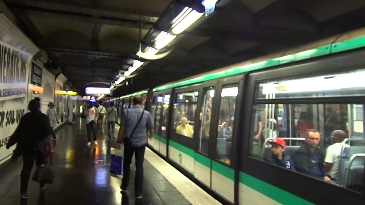 Paris Métro ligne 4 - MP 89 CC - Réaumur-Sébastopol - YouTube