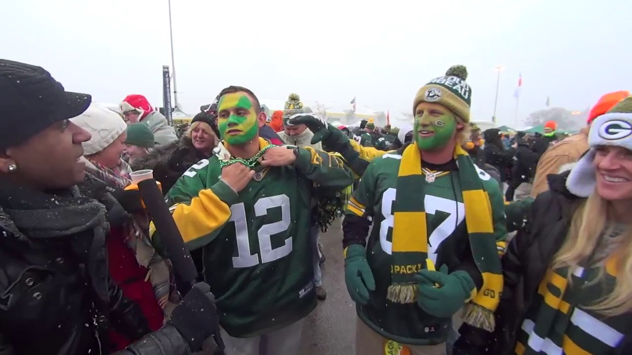 Fan Cam - Packers vs. Texans at Lambeau Field - YouTube