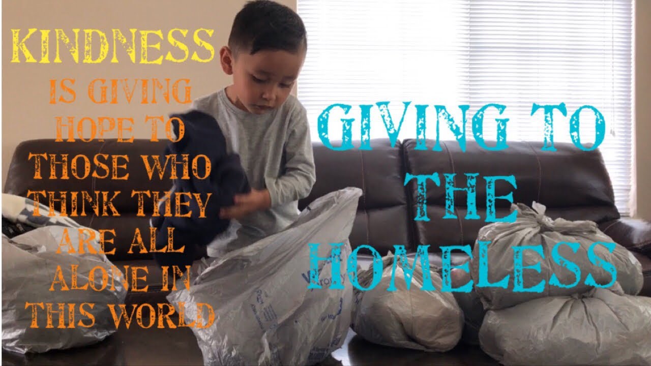 TODDLER VISITS THE HOMELESS||THE GIFT OF GIVING - YouTube