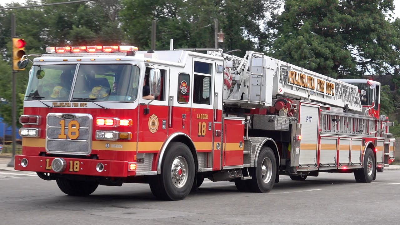 Philadelphia Fire Department Ladder 18 Responding - YouTube