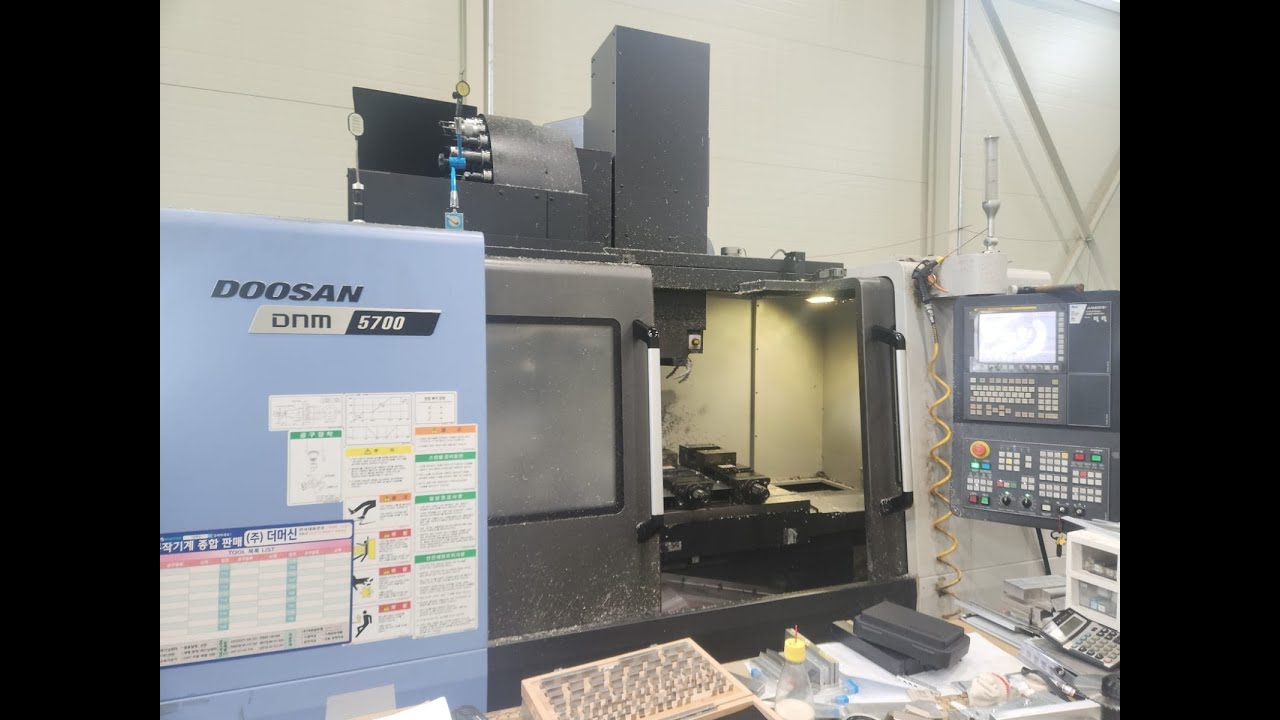 For Sale - DOOSAN DNM 5700 Vertical machining center (2018) id10983 ...