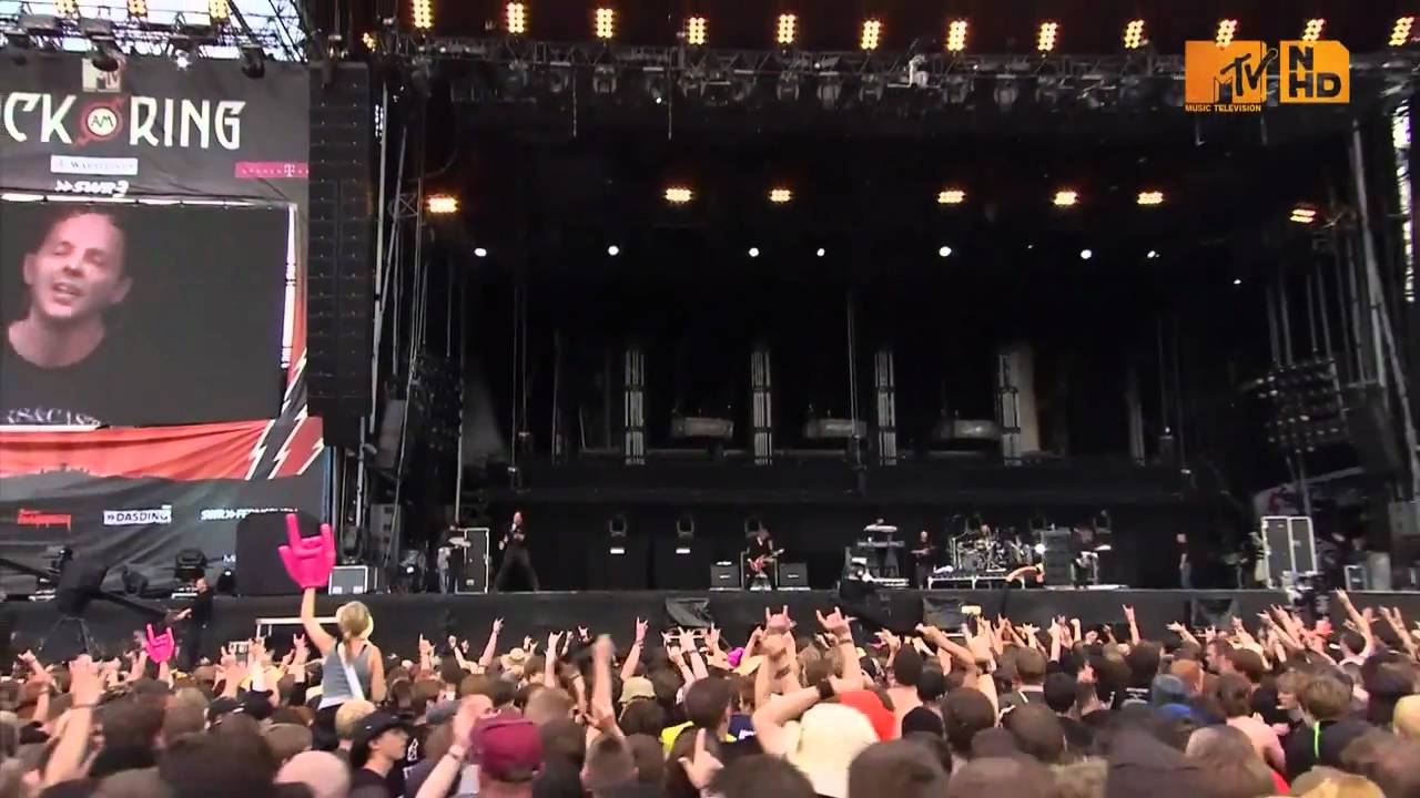 Pendulum Live @ Rock am Ring 2010 - Blood sugar 720p HD - YouTube