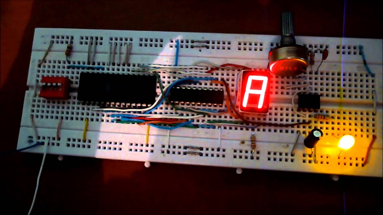 maquina de estados con la memoria 28c64 y registro 74ls273 - YouTube