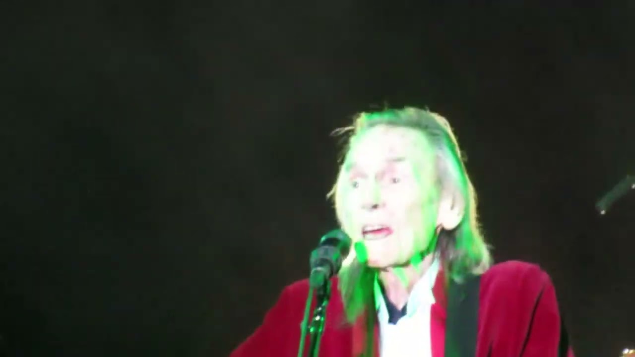 11 Home From The Forest Gordon Lightfoot MVI 6261 CNE BANDSHELL Sept.3 ...