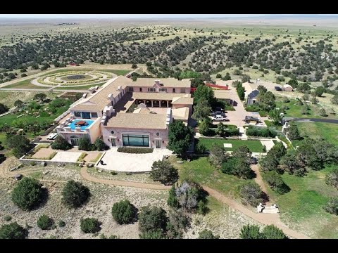 $27,500,000 | Jeffrey Epstein's Zorro Ranch in New Mexico - YouTube