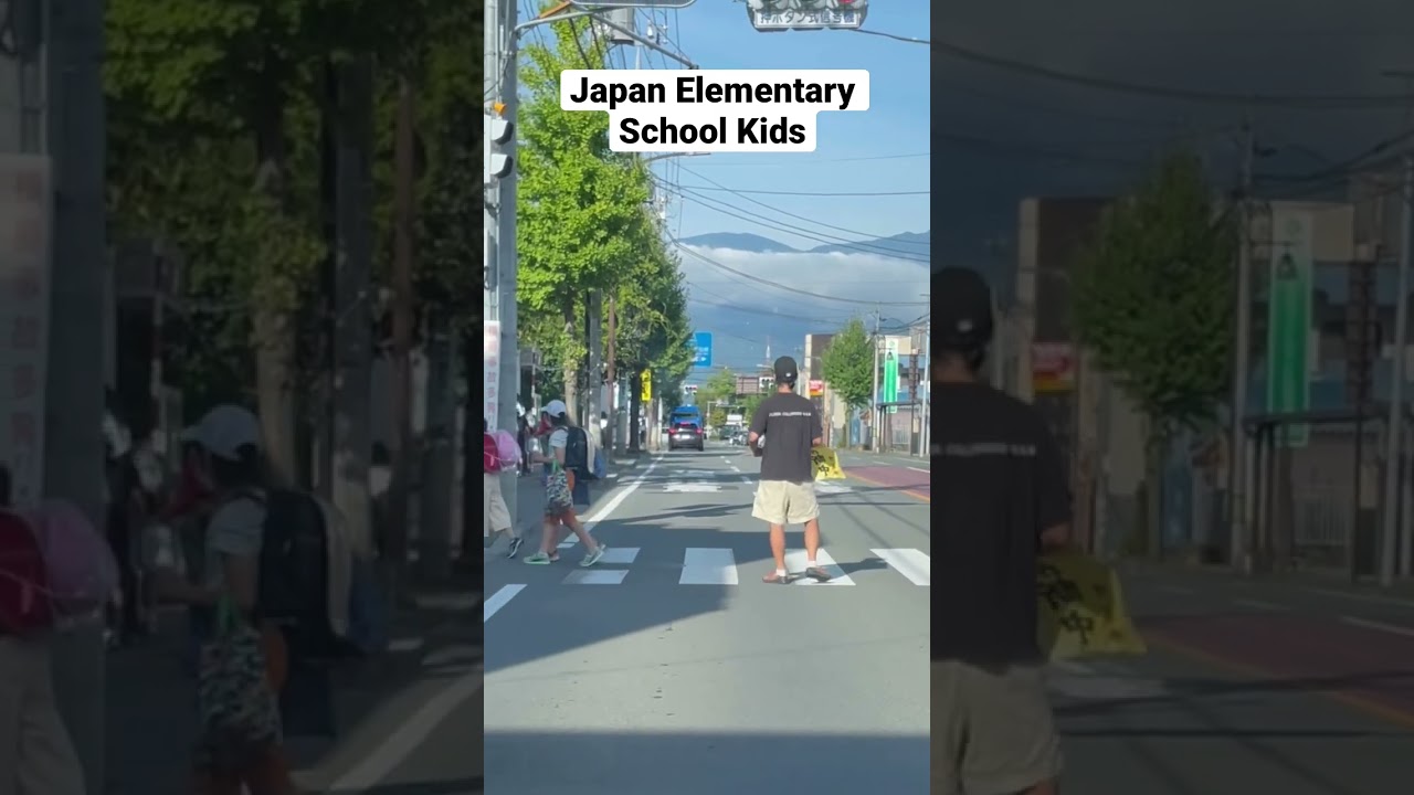 Japanese Elementary School Kids when crossing the crosswalk - Polite ...