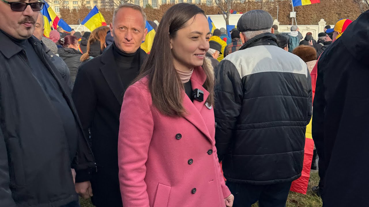 Turul 2 ÎNAPOI - YouTube