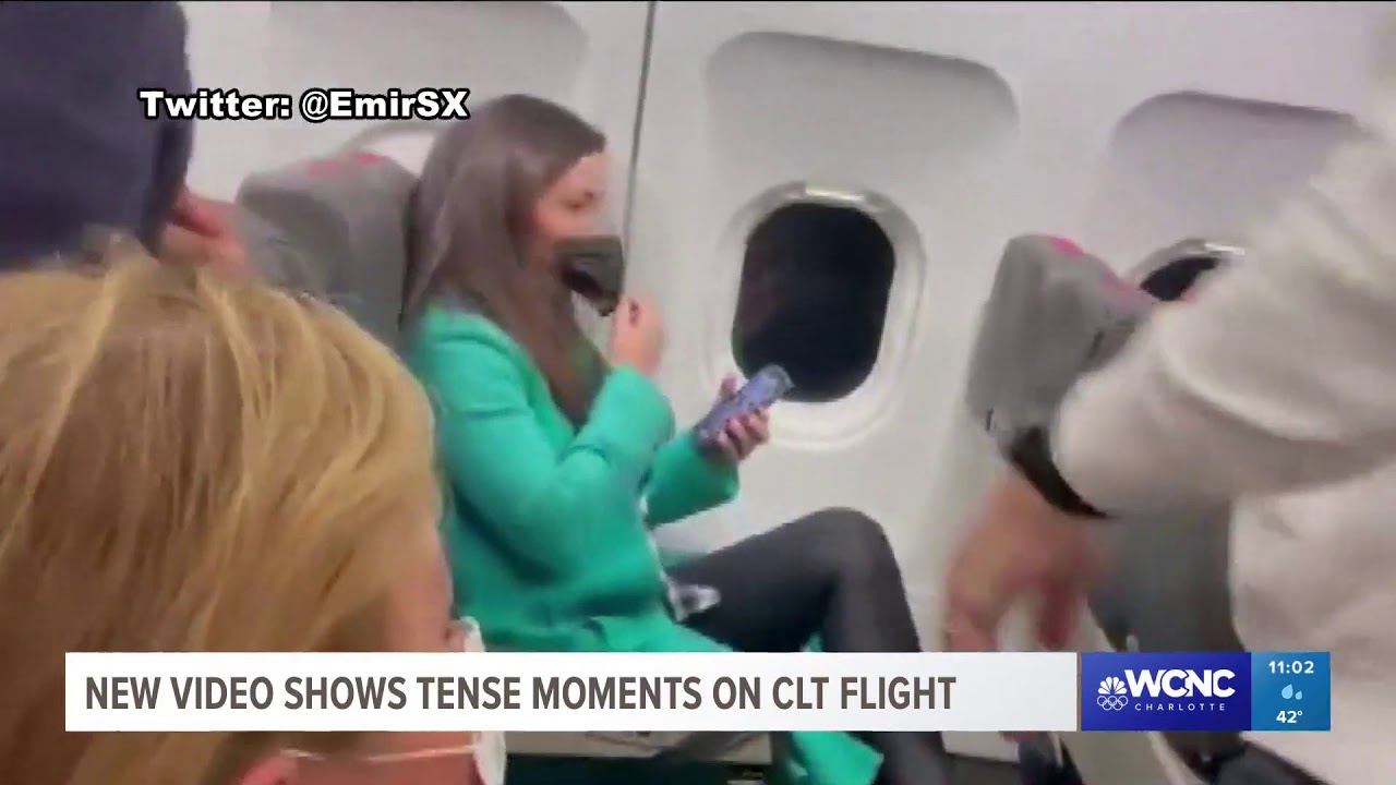 Passenger refuses to comply with flights face mask requirement. No ...