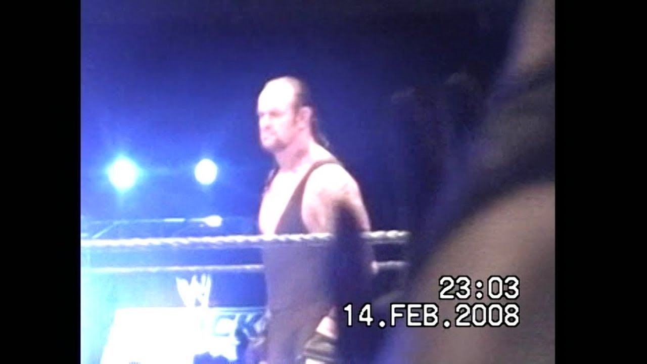 The Undertaker Vs Mark Henry WWE Live en Chile 2008 - YouTube