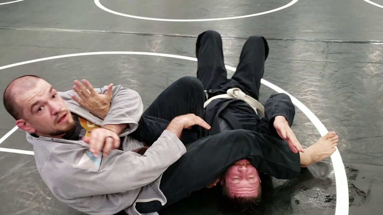 Move of the Day: Kimura defense to Armbar - YouTube
