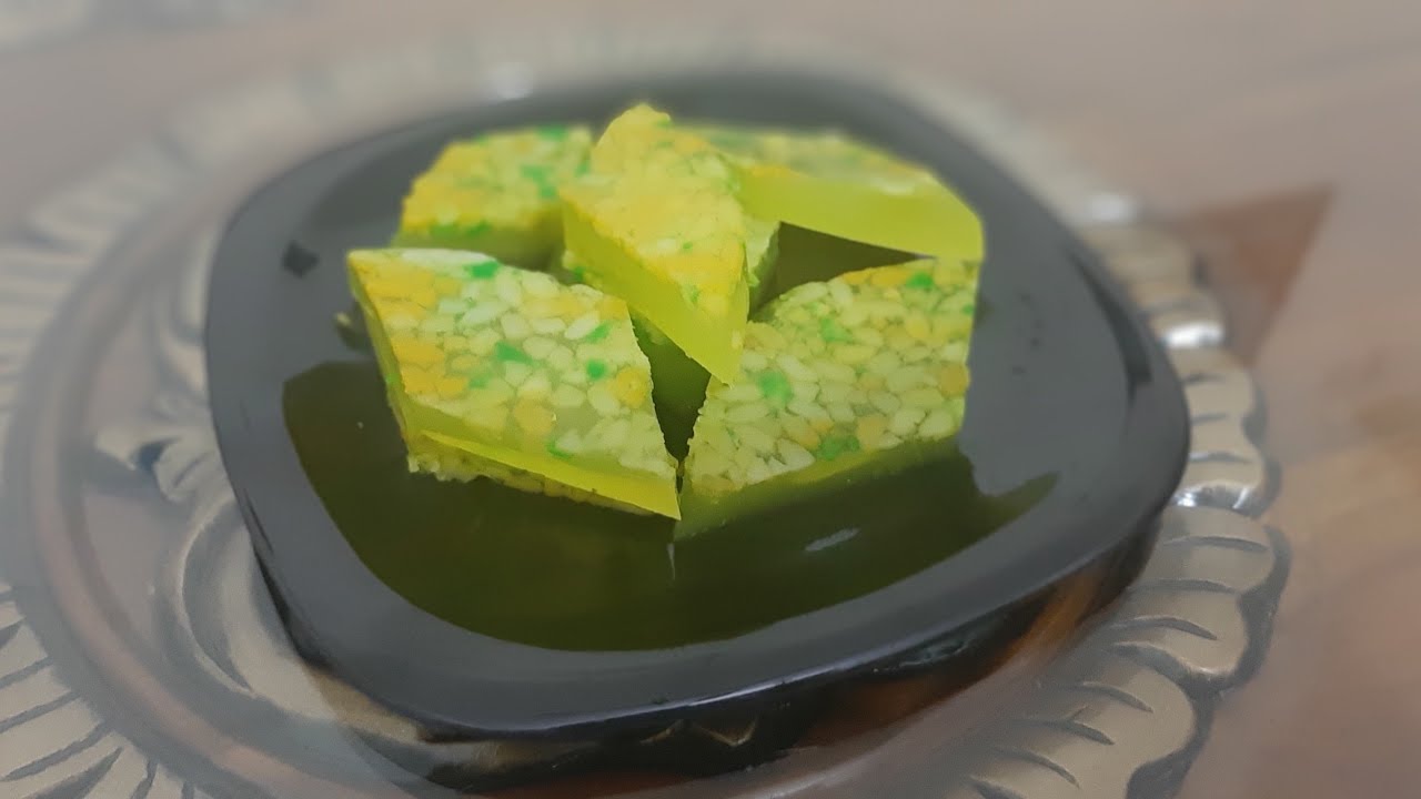 Coconut chira pudding l Ramadan and summer special desert . Dav chira ...