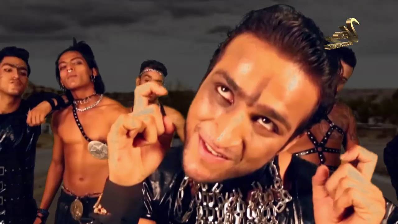 Ranveer Ching Returns | Ranveer Singh & Tamannaah Zenith Dance ...