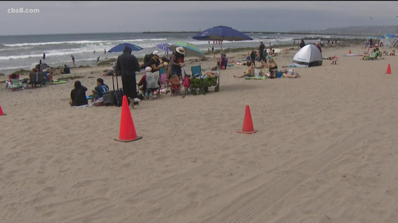 Many celebrating Memorial Day at the beach in San Diego - YouTube
