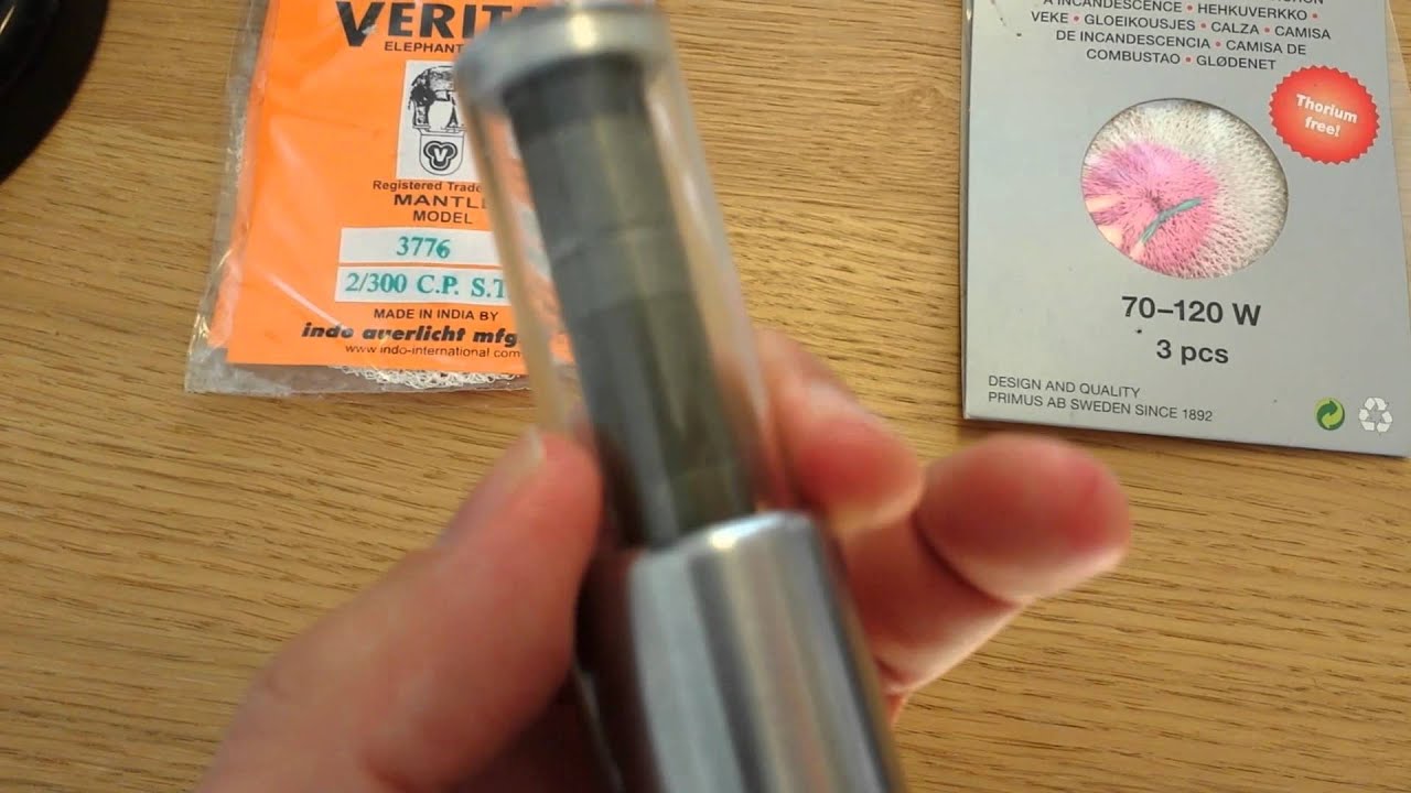 Thorium mantle and geiger counter - YouTube