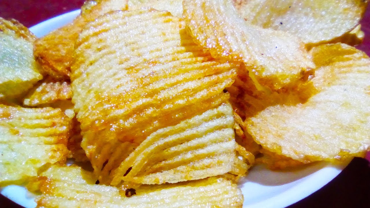 How to make thin & crispy potato chips at home - YouTube