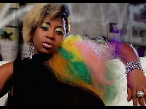 Dama do Bling - Outro lado da Lei (Video Liryc) - YouTube