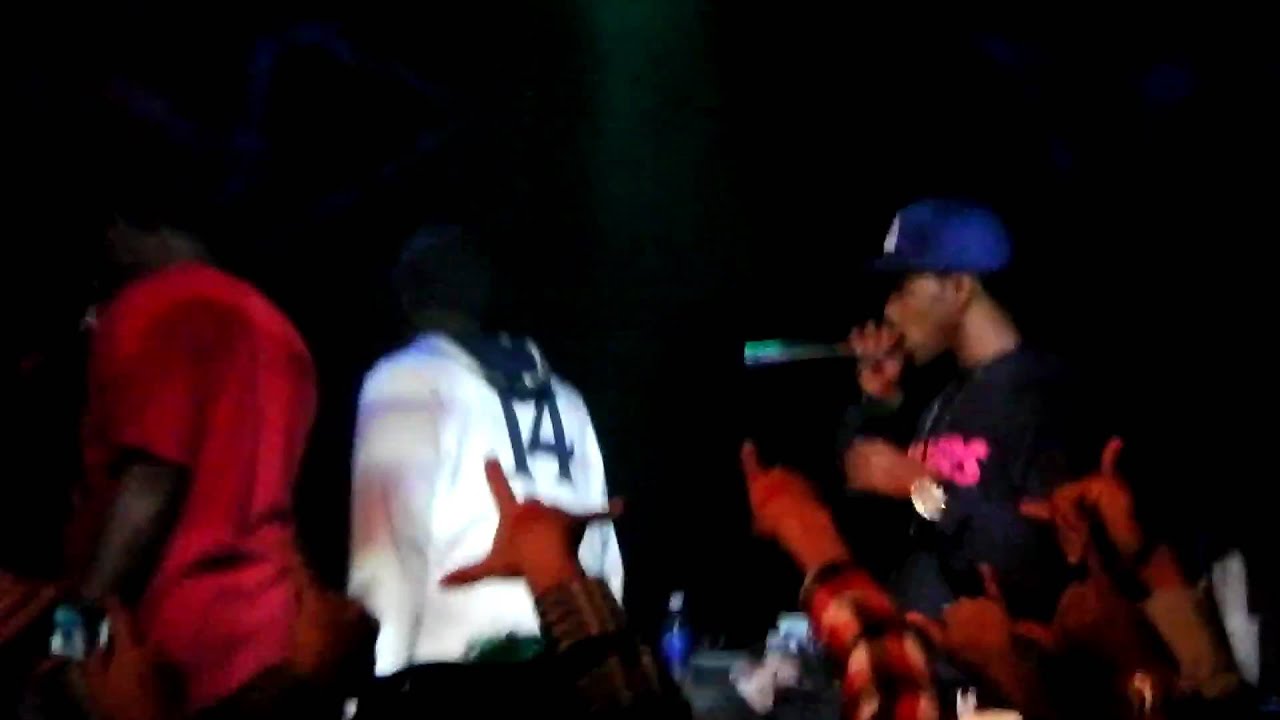 Curren$y feat. Smoke DZA & Big K.R.I.T. - Skybourne (Live) - YouTube