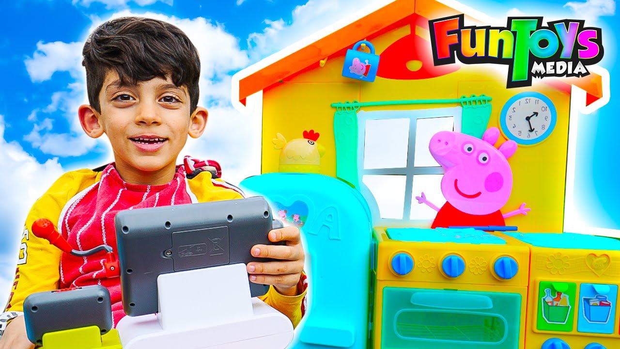 Jason Plays in a Restaurant, Funny Kids video - YouTube