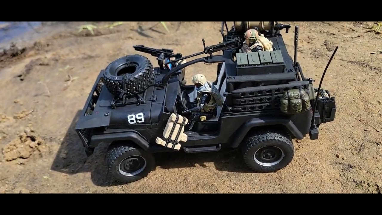 1/18 1/16 Scale Custom Land Rover Defender Military SAS Vehicle - YouTube