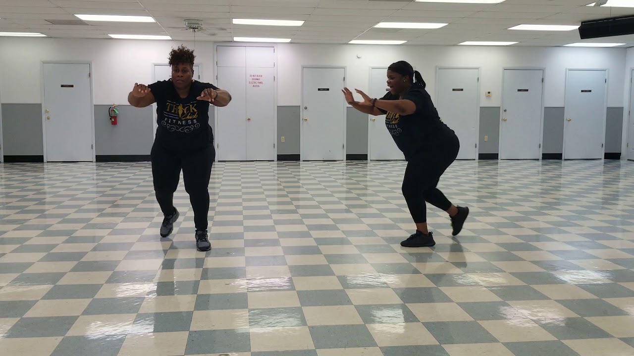 BEGINNER'S SHORT CARDIO WORKOUT - YouTube