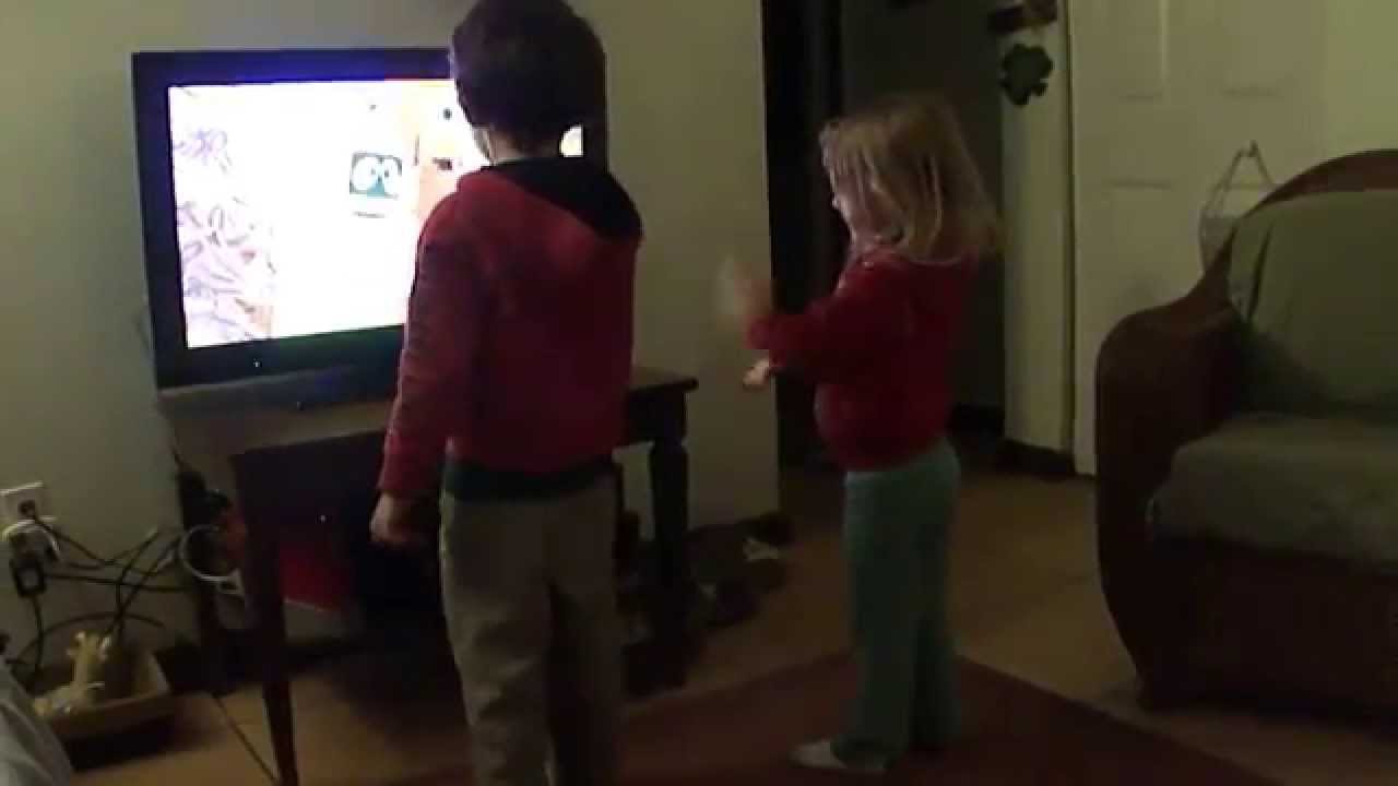 Yo Gabba Gabba Chippy Chippy Chomp - YouTube