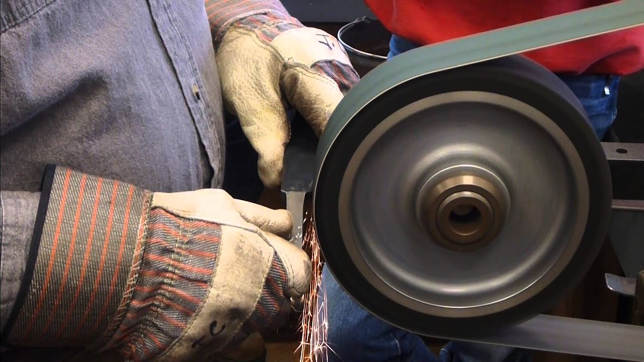 Jim Crowell demonstrating his rough grinding technique - YouTube