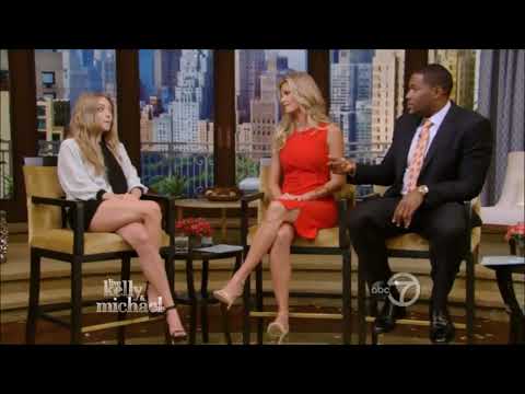 Amanda Seyfried hot legs - Live! with Kelly and Michael - 08/07/13