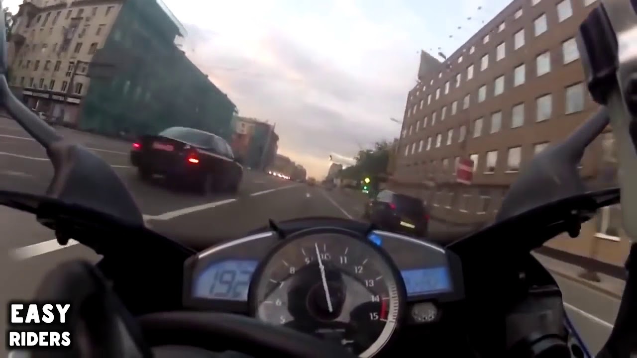 MOST INSANE Motorcycle top speed 300 kmh RUN compilation - YouTube