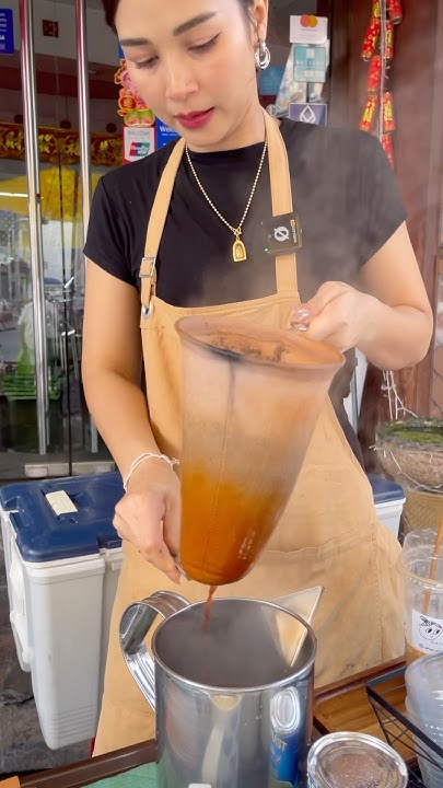 The Most Popular street coffee Lady in Bangkok- ploy sai coffee #shorts - YouTube