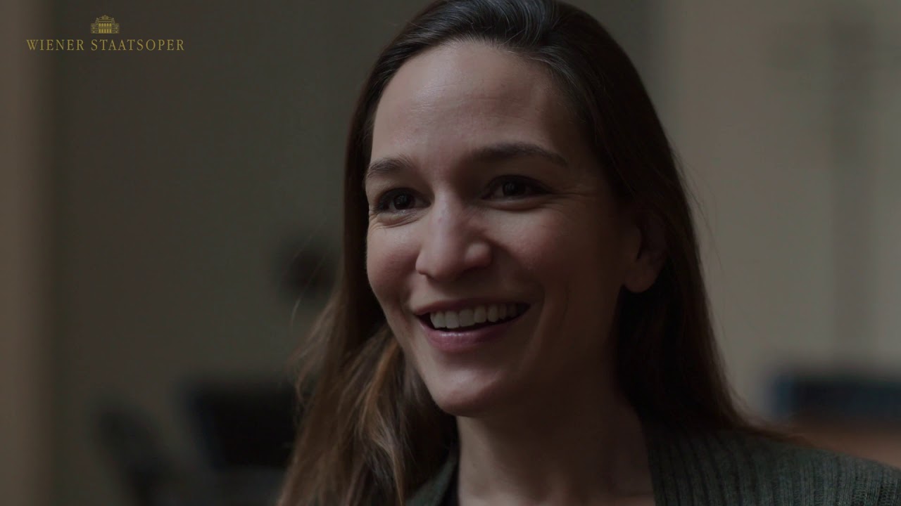 Kate Lindsey talks about her role as Orlando at the Vienna State Opera ...