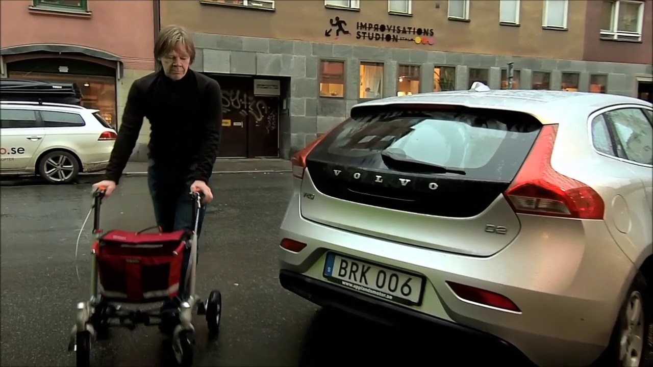 Rollator zusammenfalten Trionic Walker - YouTube