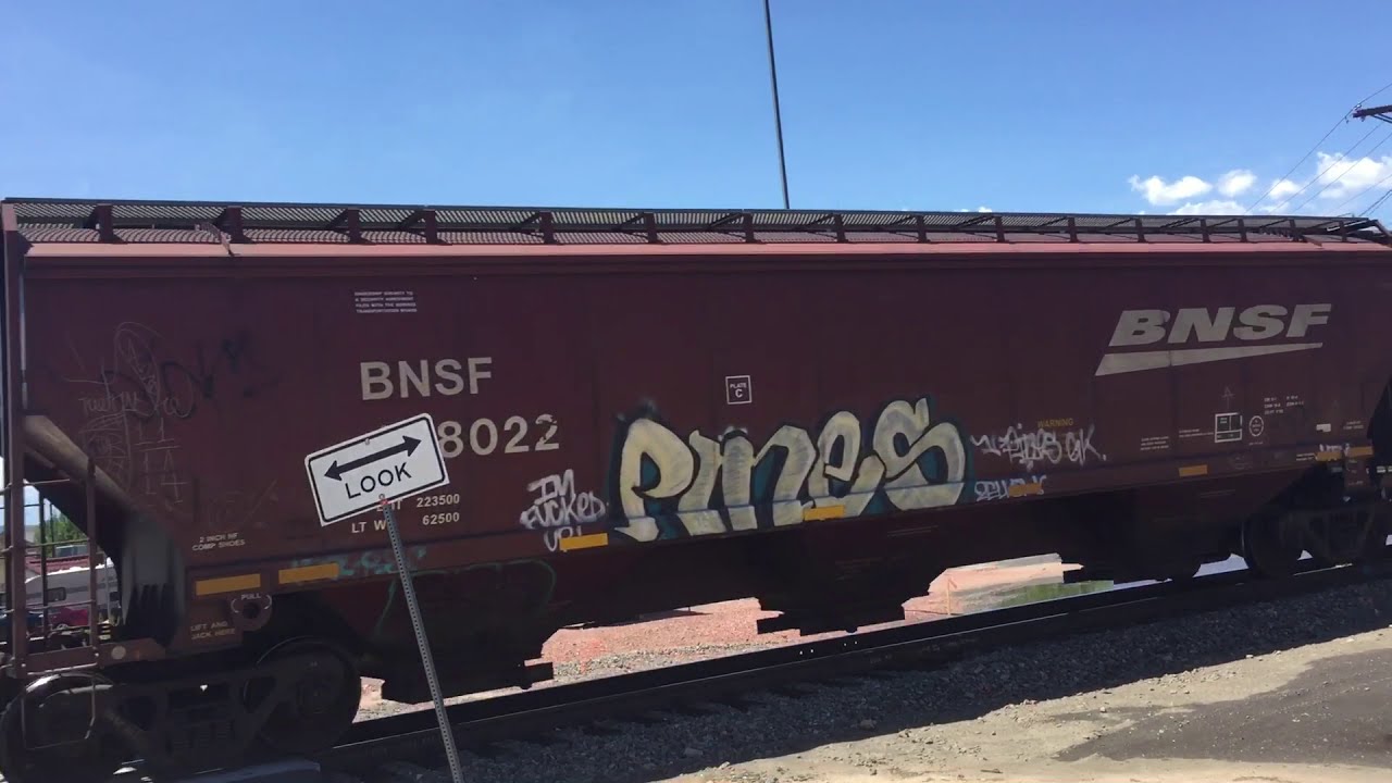 A Southbound BNSF #3962 Hopper Train With MAC With H1 DPU Unit - YouTube