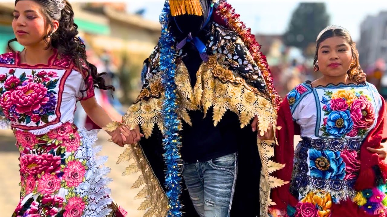 (9)siguel la tradicional baile por las casas//nurio2026 - YouTube