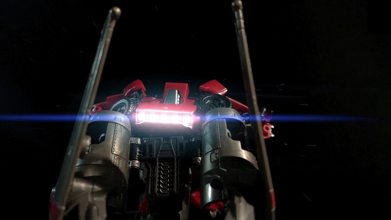 Transformers Studio Series 40&59 Shatter Stop Motion - YouTube