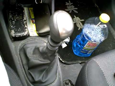 (Part 1 of 3) How to drive a standard stick-shift manual transmission ...