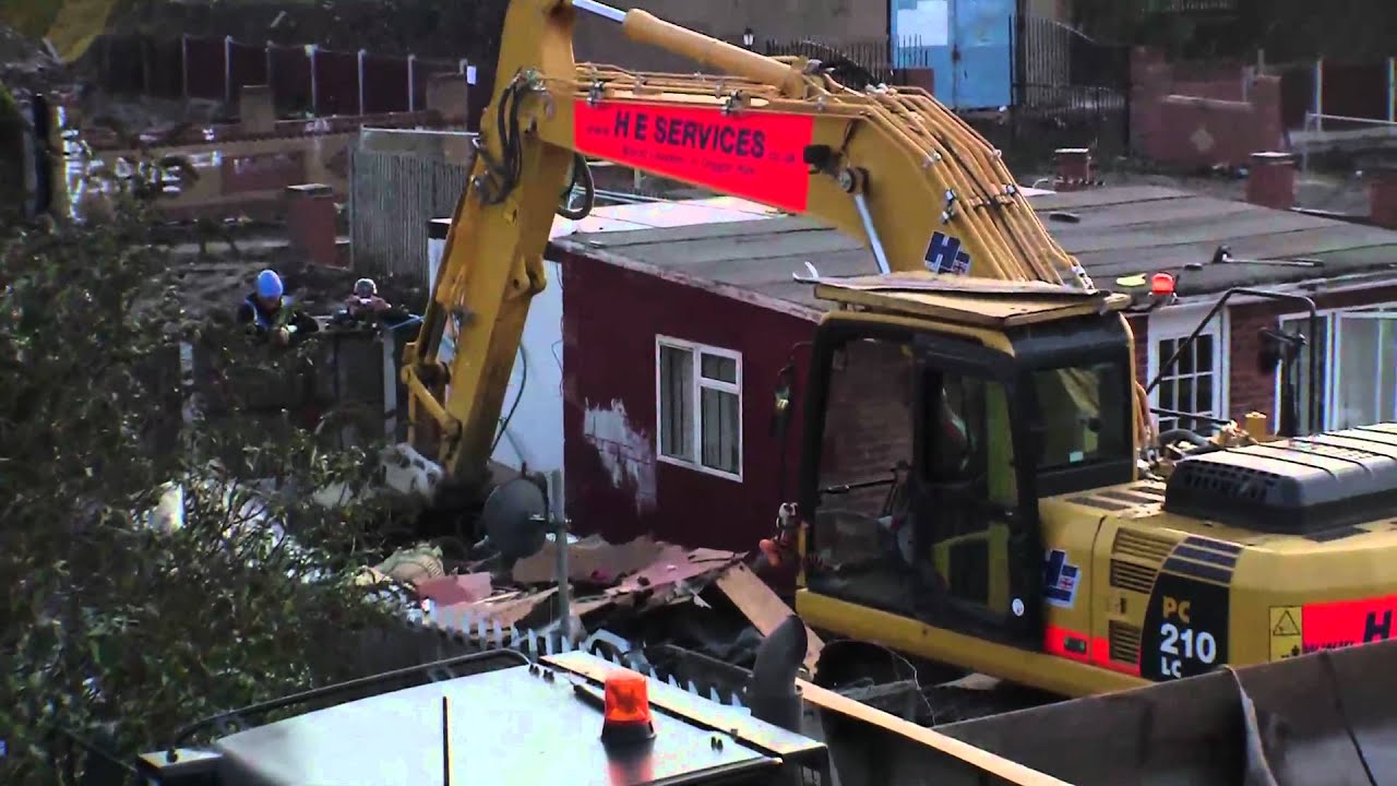 Dale Farm Demolition - YouTube