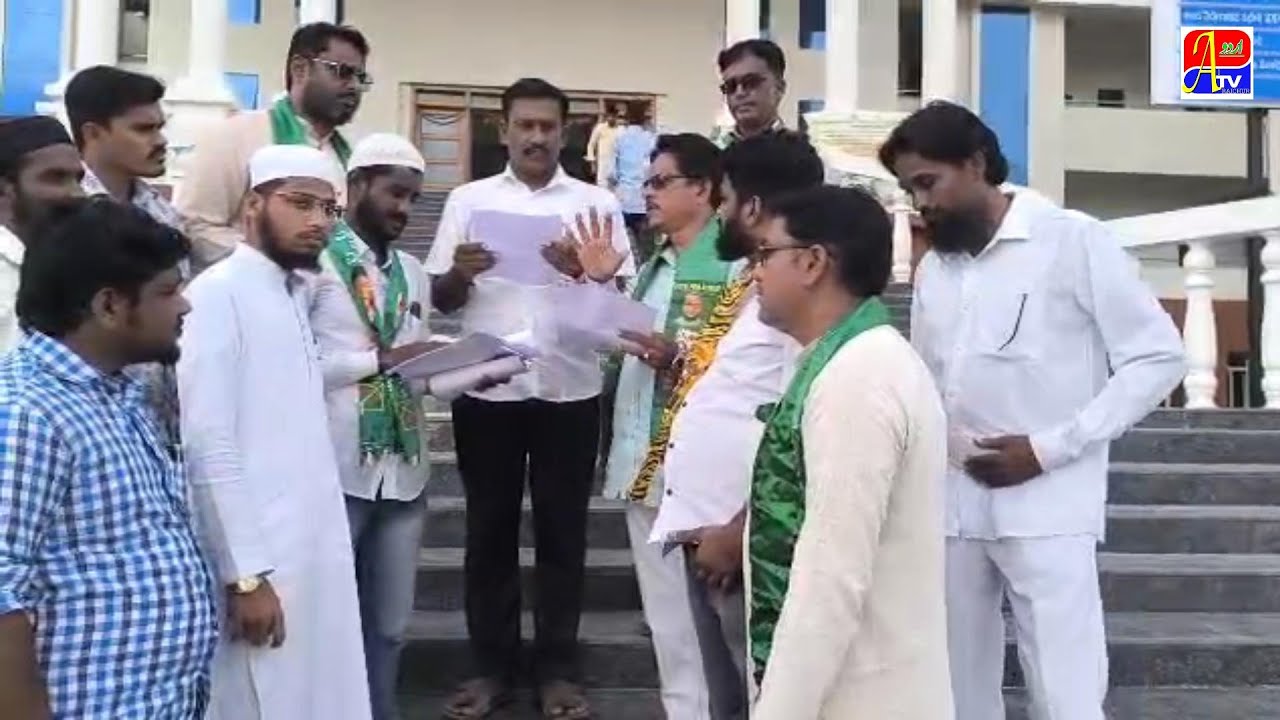 MIM NE KAHA ACHI SADAK AUR STREET LIGHT KA INTEZAM KARO WARNA PROTEST ...
