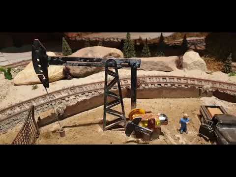 Oil pump jack / oil rig & steam train 1:32 - YouTube