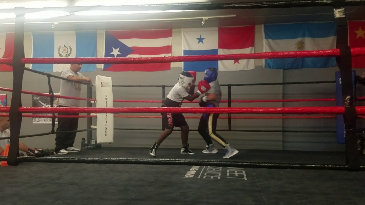 Boxing Gym: THE Beast Roberts - YouTube