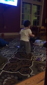 Ben dancing - YouTube