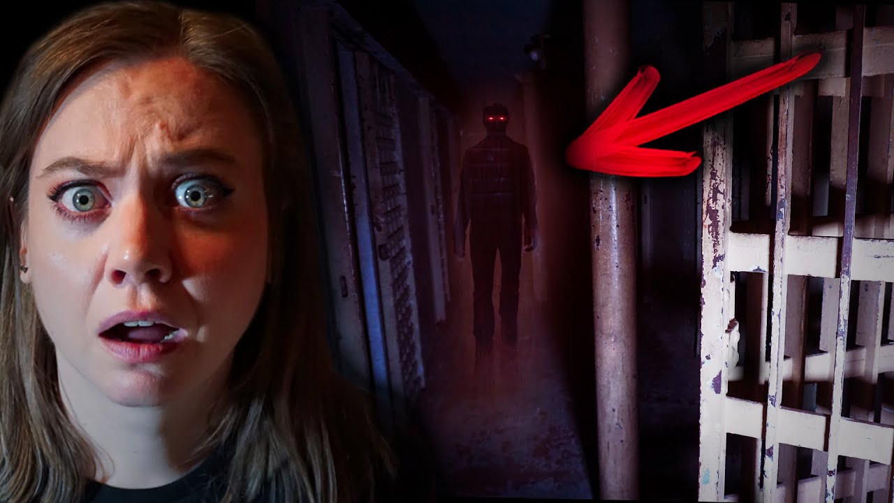 Amy's Crypt - Paranormal Globe