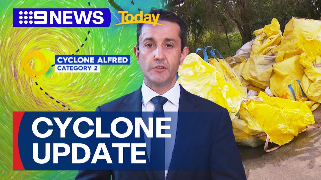 Cyclone Alfred barrels towards Queensland, with residents told to stay ...