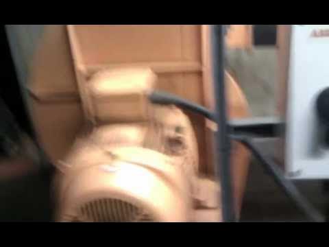 Swimming pool wave machine.3gp - YouTube