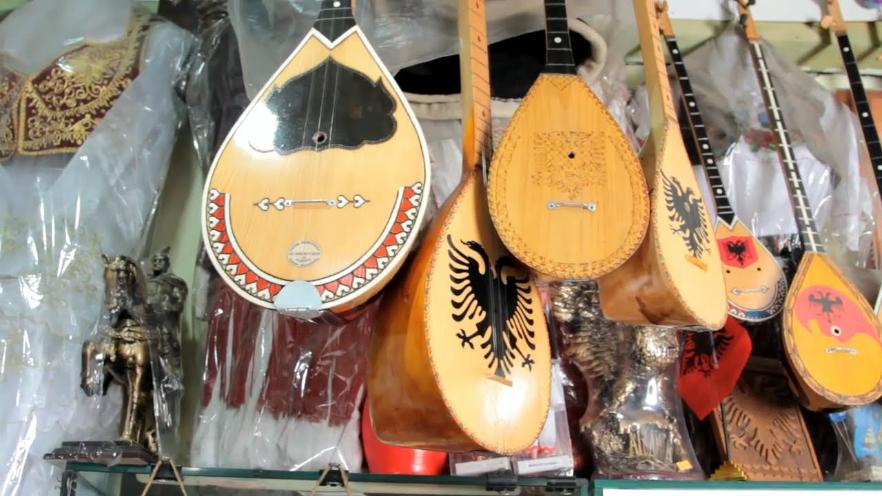 Kostume Popullore Origjinale Shqiptare nga Leke Pecnikaj - YouTube