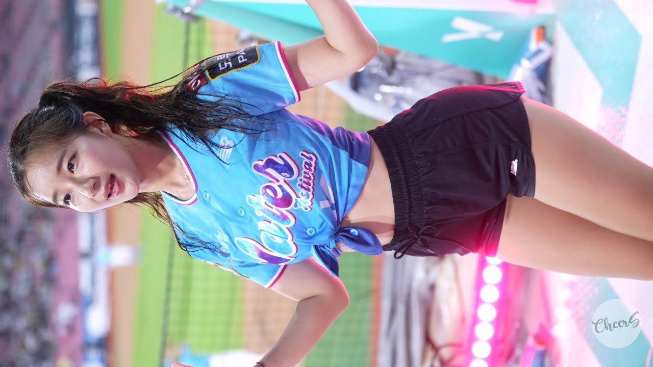 [4K] Cupid 김진아 치어리더 직캠 Kim Jina Cheerleader fancam KT위즈 230726 - YouTube