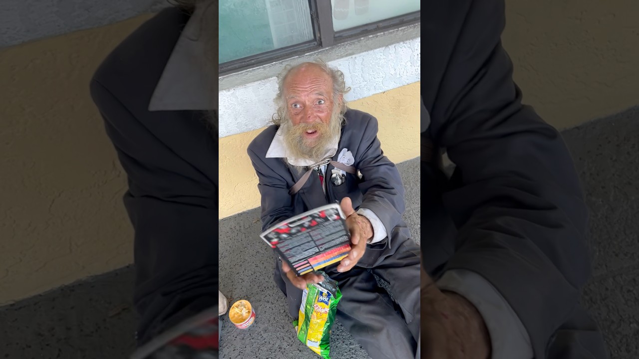 Giving Homeless Man New Harmonica - YouTube